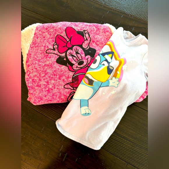 Disney | Shirts & Tops | Pink Minnie Mouse And Bluey Girls Clothes ...